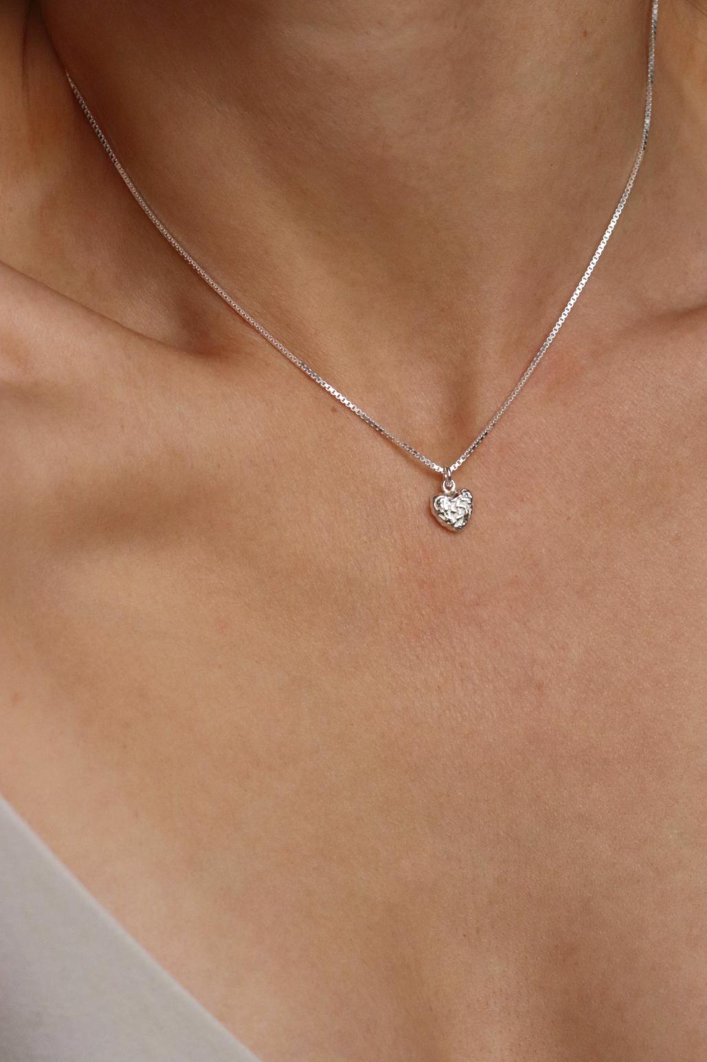 ספקטרום-שרשרת לב מרוקע מכסף 925 - TAO